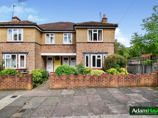 Lankaster Gardens, East Finchley N2, 2 bed maisonette to rent, £1,950 pcm | PrimeLocation