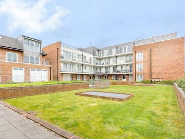 Lankaster Gardens, East Finchley, 2 Bedroom Apartment