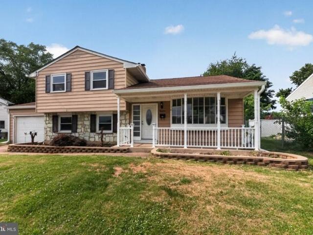 Lansberry Dr, Burlington, Home For Sale