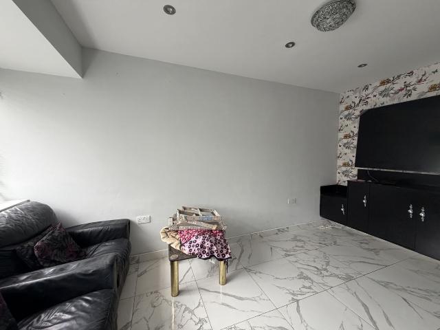Lansbury Drive UB4, 5 bed semi detached house to rent, £2,900 pcm | PrimeLocation