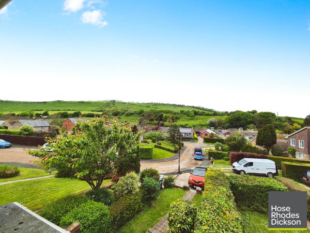 Lansdown Gardens, Chillerton, PO30 3 bed terraced house to rent £1,195 pcm £276 pw
