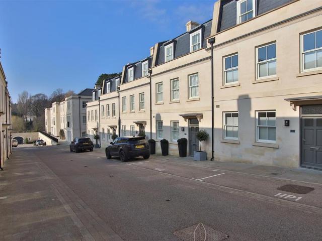 Lansdown Road, Bath BA1 3 bed house to rent £4,250 pcm £981 pw