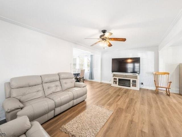 Lansdowne Ave, Union Twp, Home For Sale