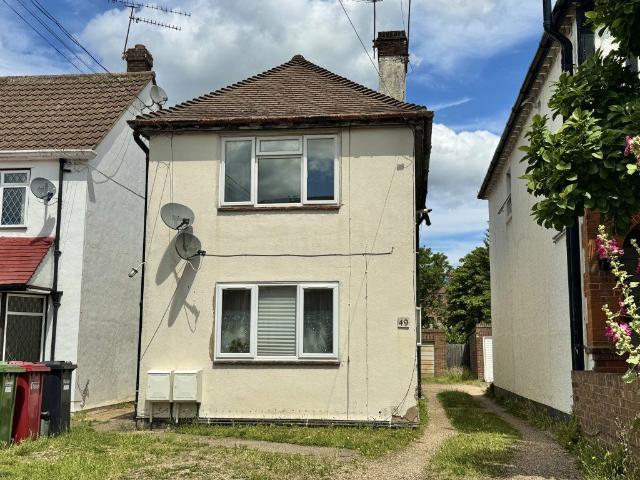 Lansdowne Avenue, Slough SL1, 2 bed maisonette to rent, £1,450 pcm | PrimeLocation