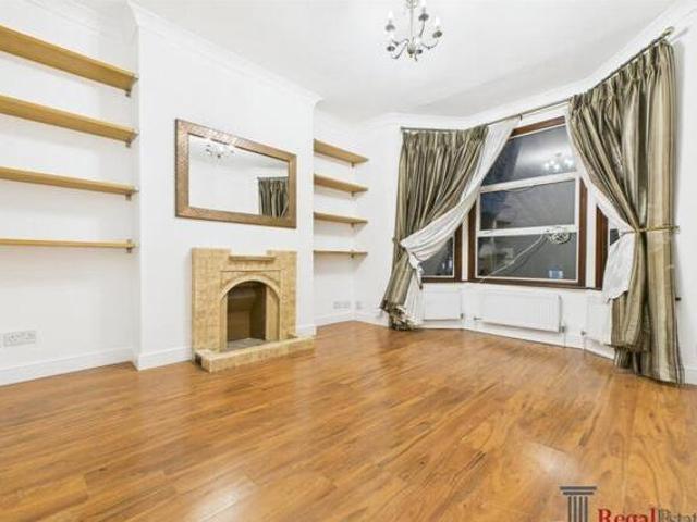 Lansdowne Grove, London, 2 Bedroom Flat