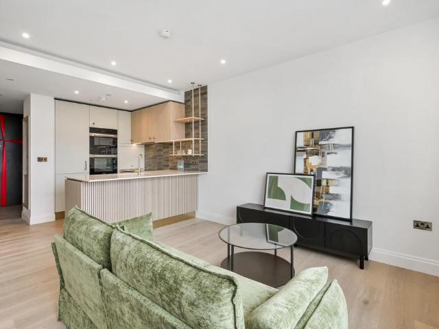 Lansdowne House, Engine House Way. Apartment to rent £2,847 pcm £657 pw