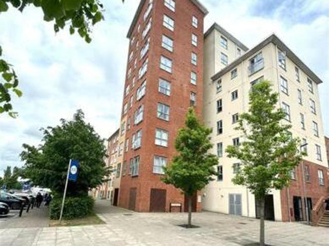 Lansdowne House, Moulsford Mews, 2 Bedroom Flat