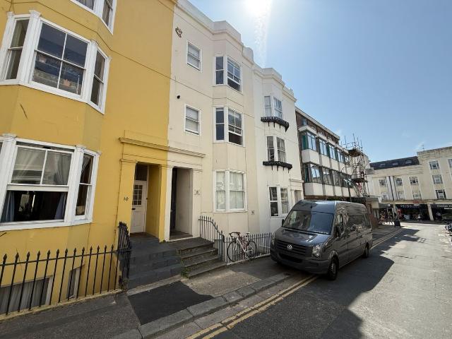 Lansdowne Street, Hove BN3, 2 bed flat to rent, £1,400 pcm | PrimeLocation