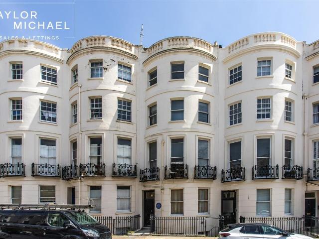 Lansdowne Place, Hove BN3, 2 bed flat to rent, £1,200 pcm | PrimeLocation