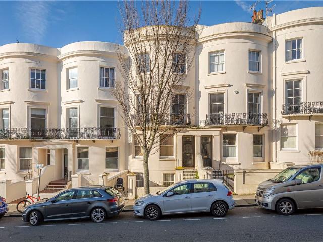 Lansdowne Place, Hove, East Sussex BN3, 2 bed flat to rent, £2,000 pcm | PrimeLocation