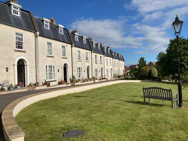 Lansdowne Place, Wincanton BA9, 5 bed terraced house to rent, £1,400 pcm | PrimeLocation