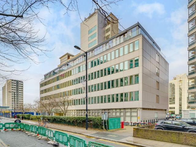 Lansdowne Road, Croydon CR0, 2 bed flat to rent, £1,900 pcm | PrimeLocation