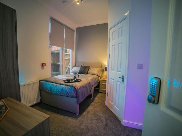 Lansdowne Road, Erdington, Birmingham B24, Room to rent, £600 pcm | PrimeLocation
