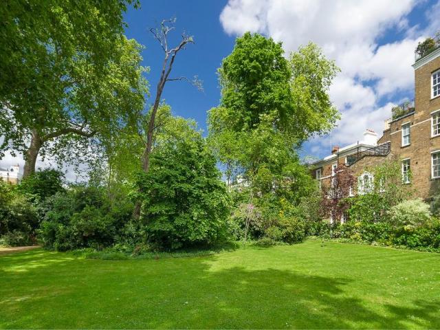 Lansdowne Road, Notting Hill 4 bed terraced house to rent £17,498 pcm £4,038 pw