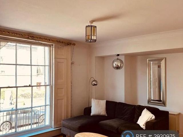 Lansdowne Way, London, SW8 2 bed maisonette to rent £2,600 pcm £600 pw