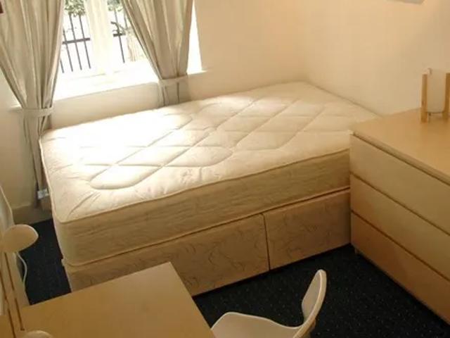 Lansdowne Terrace, 432 453 St. Davids Square, London, E14 3WH, United Kingdom | Room for rent #136444250 | Rentberry