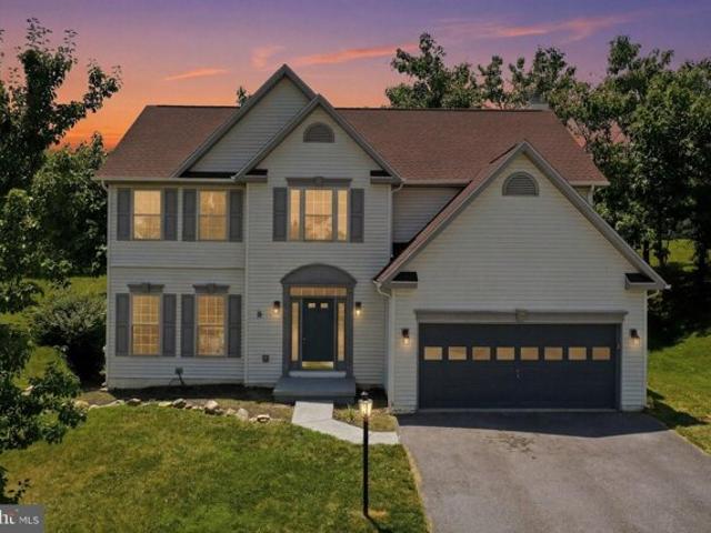 Lansing Ct, Falling Waters, Home For Sale