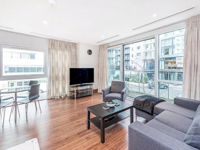 Lanson Building, 348 Queenstown Road. 2 bed apartment to rent £3,900 pcm £900 pw
