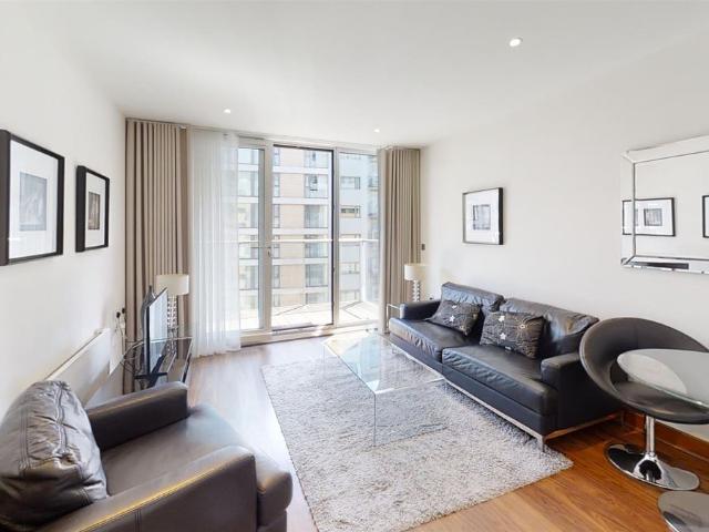 Lanson House, Chelsea Bridge Wharf, London SW11, 1 bed flat to rent, £2,495 pcm | PrimeLocation