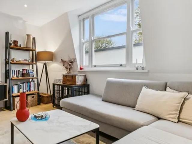 Laoma, 135 King's Cross Road, London, WC1X 9BJ, United Kingdom | 2 bed duplex for rent #139268018 | Rentberry