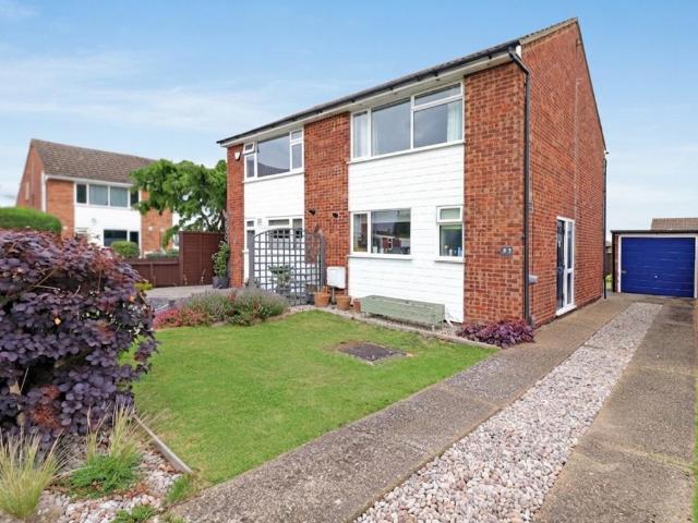 Laburnum Way, St Ives PE27 2 bed semi detached house to rent £1,295 pcm £299 pw