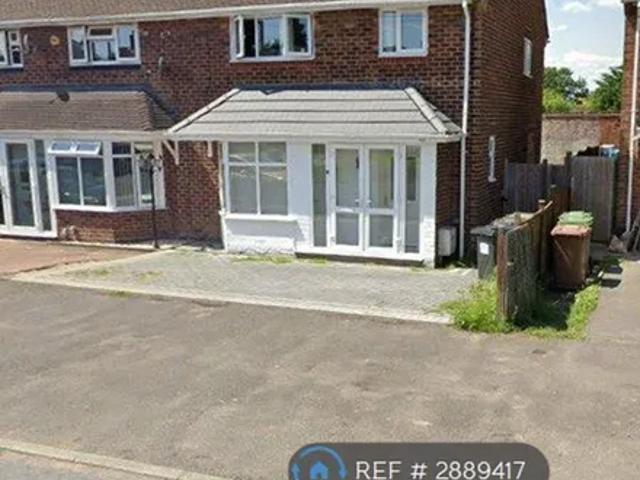 Laburnum Avenue, Smith's Wood, B37 6AL, United Kingdom | 3 bed duplex for rent #120484480 | Rentberry