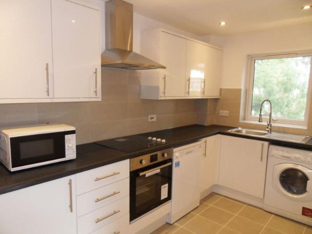 Laburnum Court, Collapit Close, Harrow. HA1, 2 bed flat to rent, £1,850 pcm | PrimeLocation