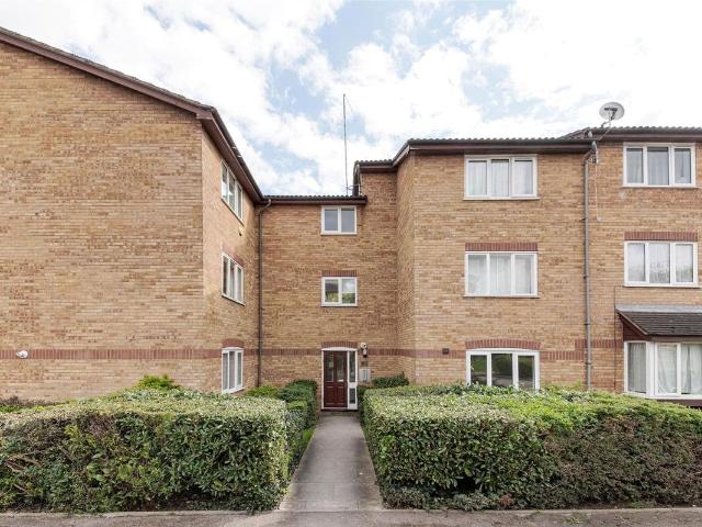 Laburnum Close, New Southgate N11, 1 bed flat to rent, £1,500 pcm | PrimeLocation
