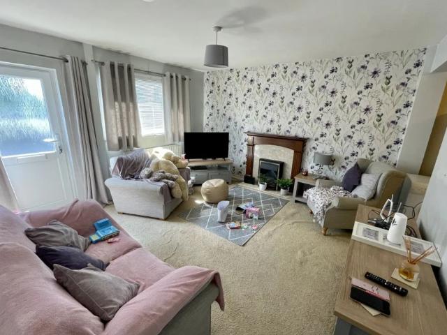 Laburnum Drive, Cherry Willingham, LINCOLN