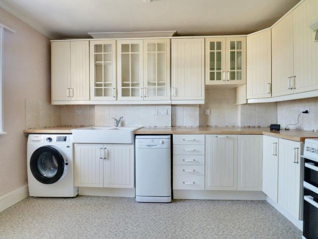 Laburnum, London Road, Swanley, Kent BR8, 1 bed flat to rent, £1,200 pcm | PrimeLocation