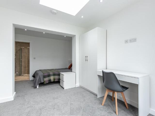 Laburnum Road Oxford OX2 1 bed in a house share to rent £1,030 pcm £238 pw