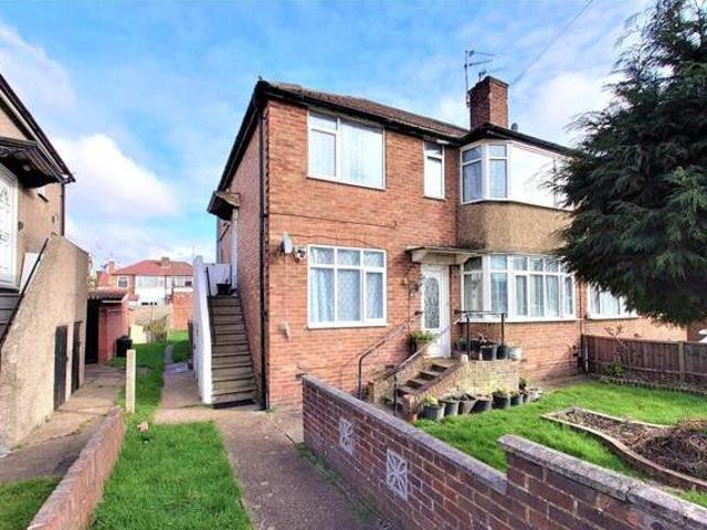 Laburnum Road, Hayes, 2 Bedroom Maisonette