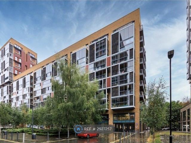 Labyrinth Tower, London E8, 3 bed flat to rent, £3,900 pcm | PrimeLocation