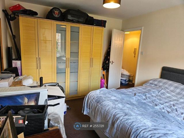 Labrador Quay, Salford M50, 2 bed flat to rent, £1,195 pcm | PrimeLocation