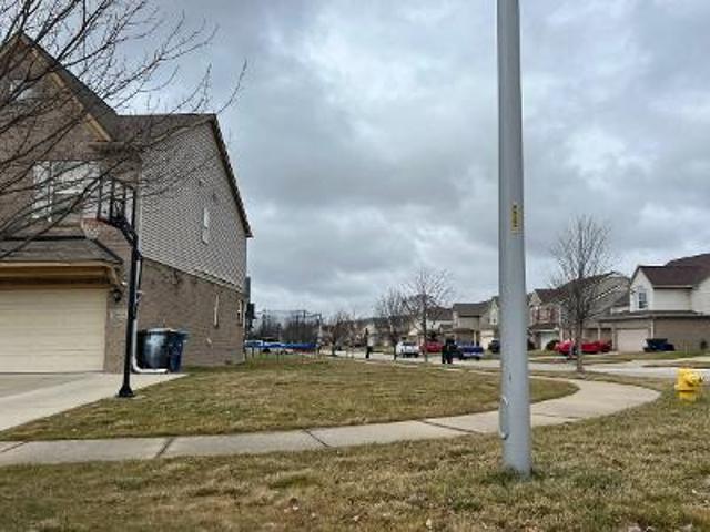 Lacy Dr