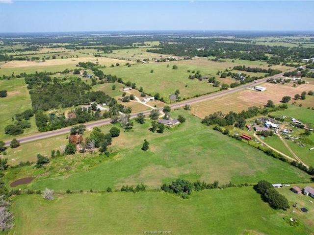 Lacy Ln, Bedias, TX 77831