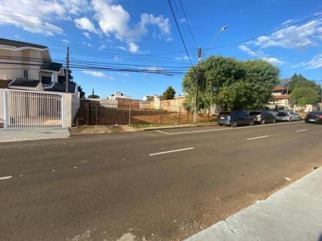 LACASA VENDE ÓTIMO TERRENO NO TRIANON PRÓXIMO A PRAÇA DA UCRÂNIA