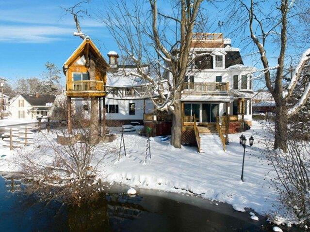 Laconia NH 03246 101896675