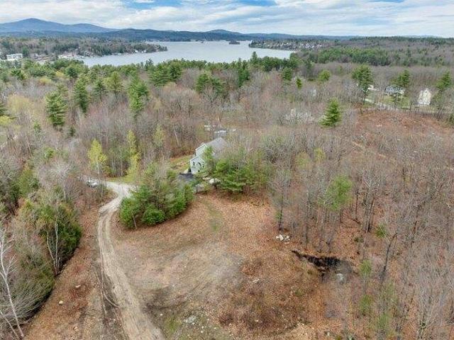 Laconia NH 03246 104510540