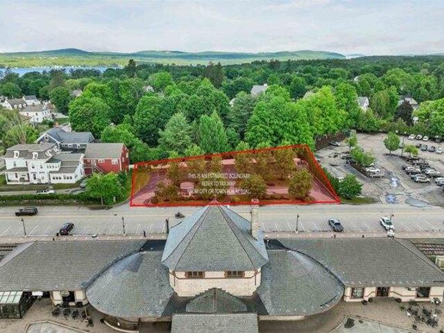 Laconia NH 03246 104514517