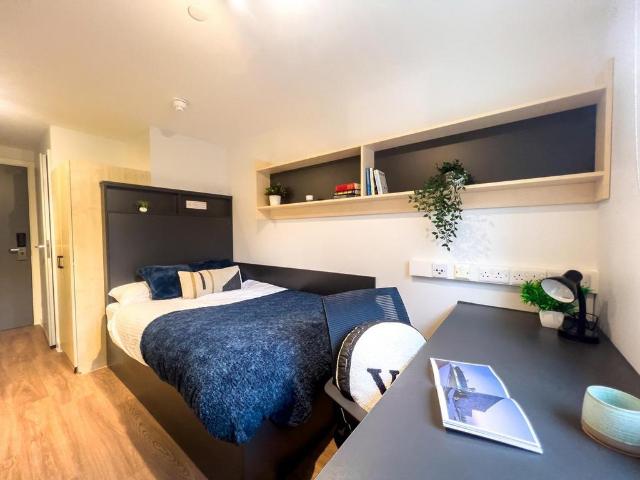 Lady Lawson Street, Edinburgh EH3 1 bed in a flat share to rent £1,209 pcm £279 pw