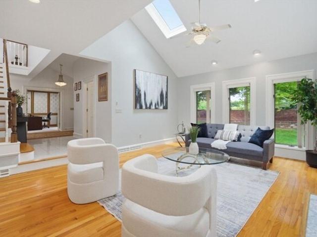 Lady Slipper Cir, Westfield, Home For Sale