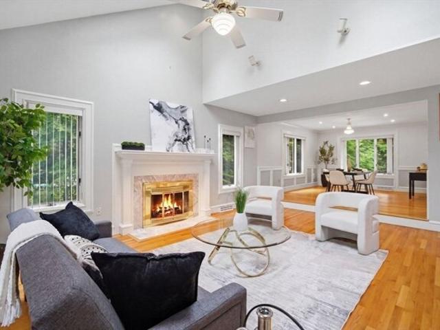 Lady Slipper Cir, Westfield, Home For Sale
