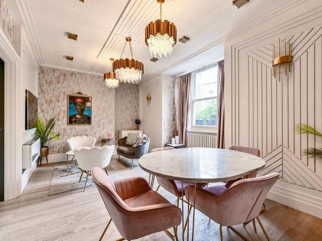 Lady Somerset, Kentish Town, London, NW5 2 bed flat to rent £2,701 pcm £623 pw