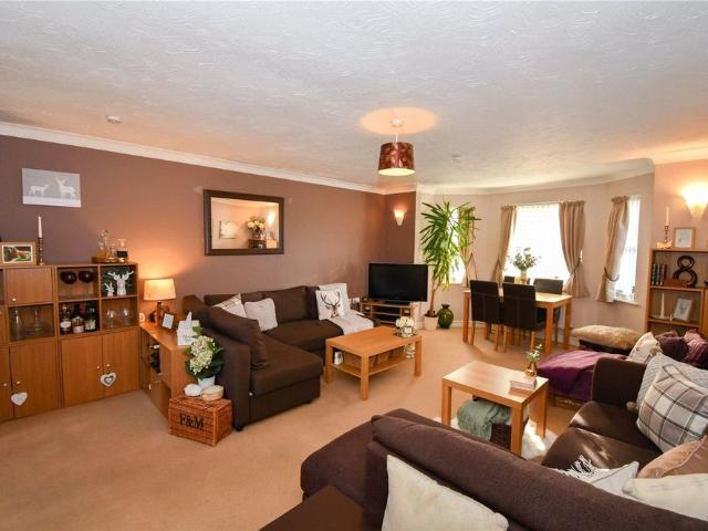 Ladybower Close, CH49 4RY, Upton