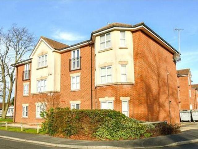 Ladybower Close, Upton, 2 Bedroom Flat