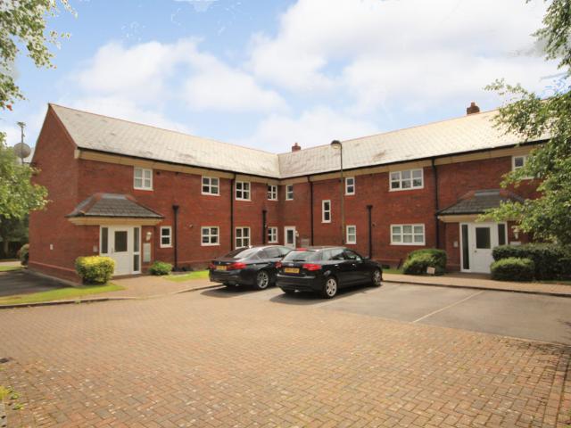 Ladybank Avenue, Fulwood, Preston PR2, 2 bed flat to rent, £850 pcm | PrimeLocation
