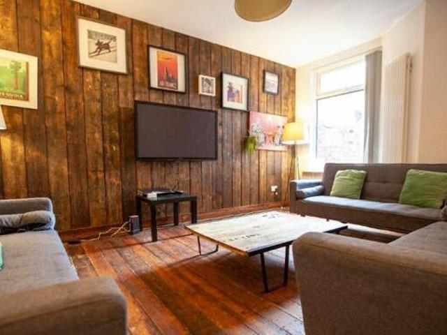 Ladybarn Lane, Manchester, 9 Bedroom Semi detached