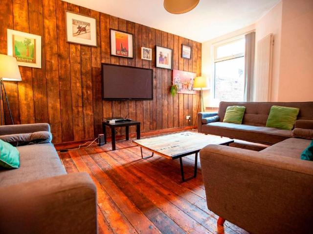 Ladybarn Lane, Manchester M14, 9 bed terraced house to rent, £607 pppm | PrimeLocation