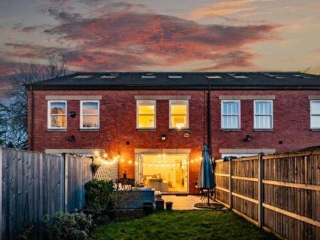 Ladybridge Road, Cheadle Hulme, 4 Bedroom House